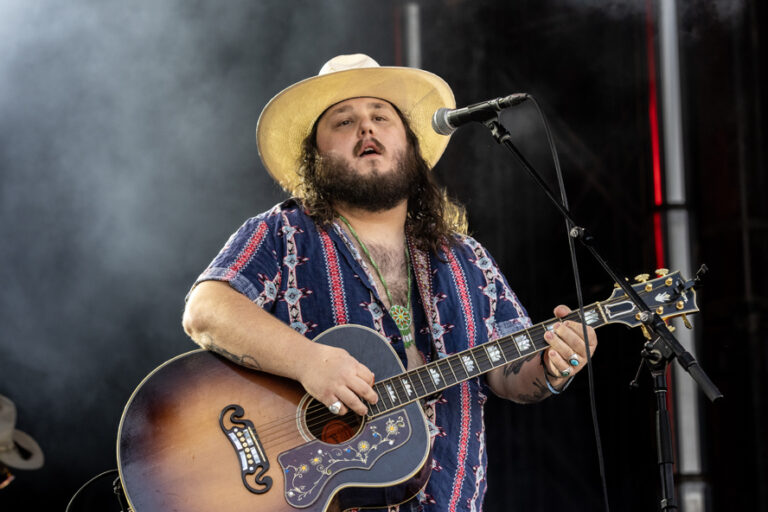 Tanner Usrey Brings The Heat To Arizona - OnStageCountry.com