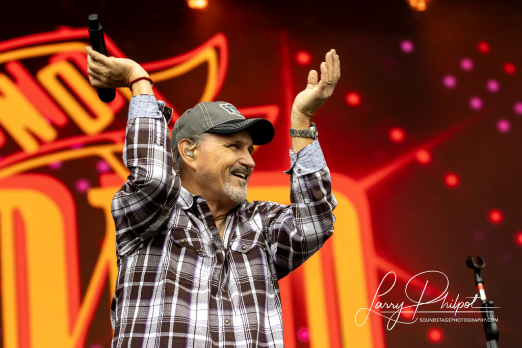 Diamond Rio: ‘90s Nostalgia on the Showdeo Stage at the Two Step Inn ...